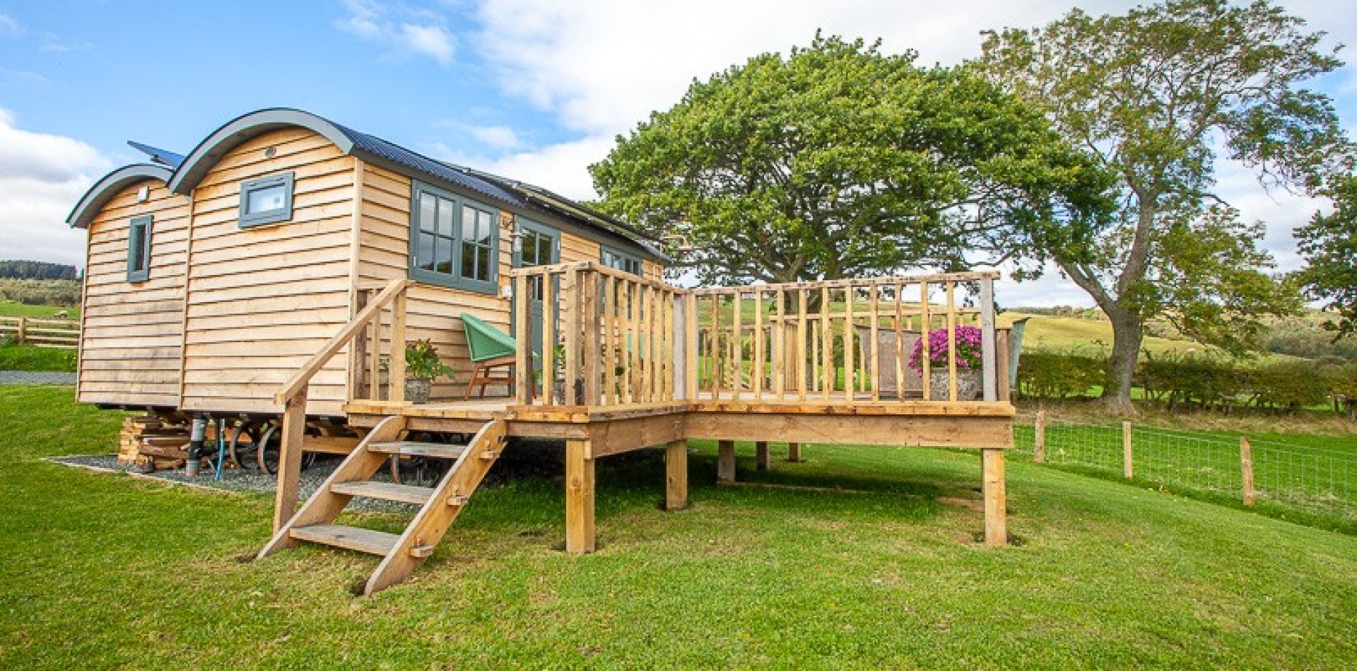 Our luxury Northumberland shepherd huts | Huts In The Hills